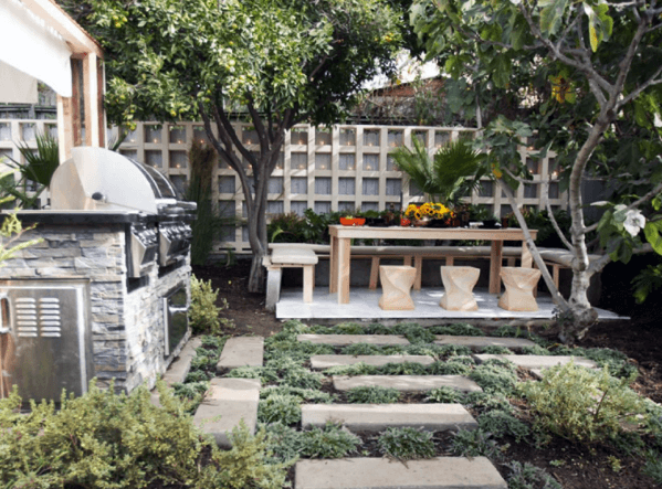 25 Desirable Backyard Grill Patio Ideas to Extend Your Outdoor Space